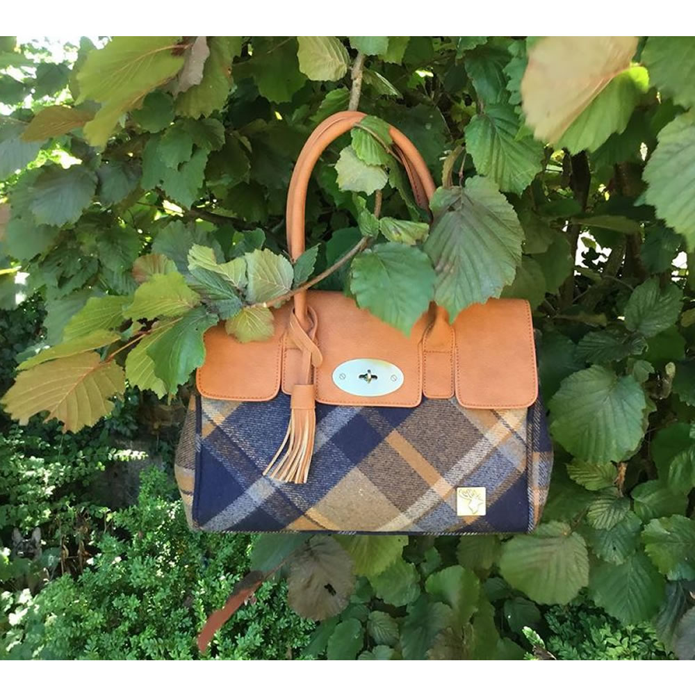 Tilly Fox Classic Tweed Handbag
